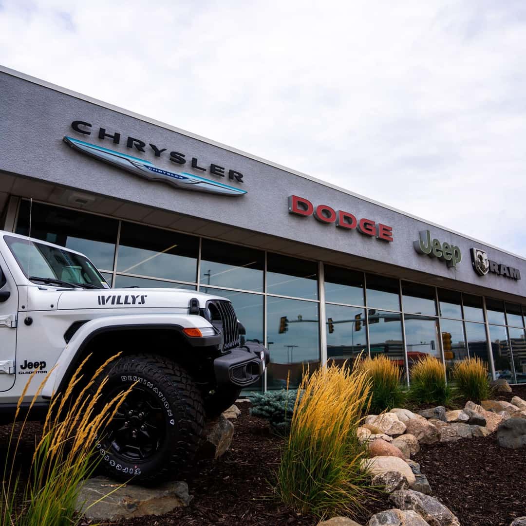 Bloomington CJDR | Chrysler Jeep Dodge Ram Dealership in Minnesota