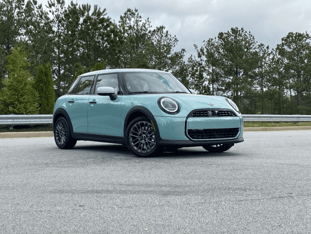 Understanding the Differences Between 4-Door and 2-Door MINI Coopers ...