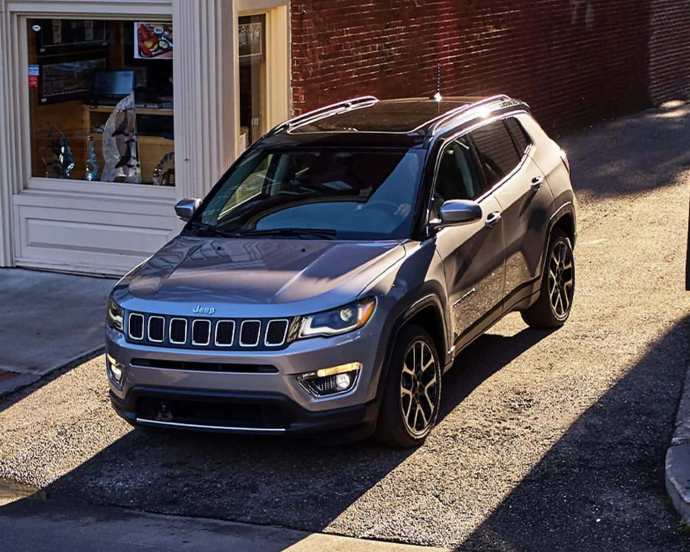 Enjoy 2021 Jeep® Compass City Driving Features